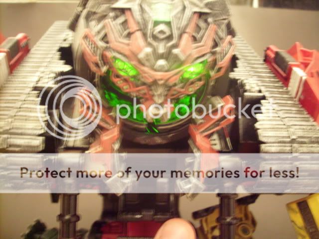 Heavy/Scratch: - My first post: Devastator ROTF | TFW2005 - The 2005 Boards